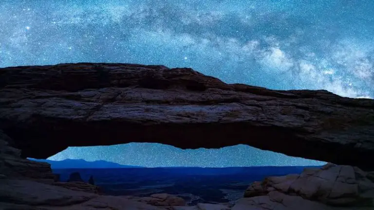 The Best Stargazing Moab Has To Offer (2023 Easy Guide)